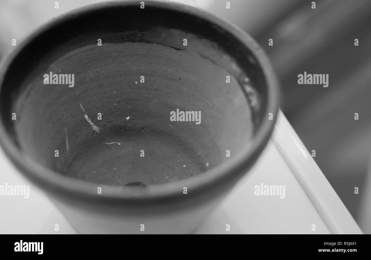 Clay cooking pot Black and White Stock Photos & Images - Alamy