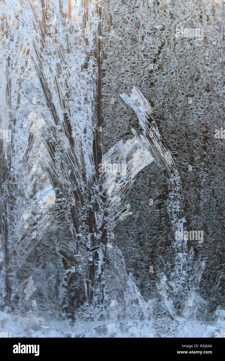 Frosty patterns on a frozen ice box in the early morning Stock Photo ...