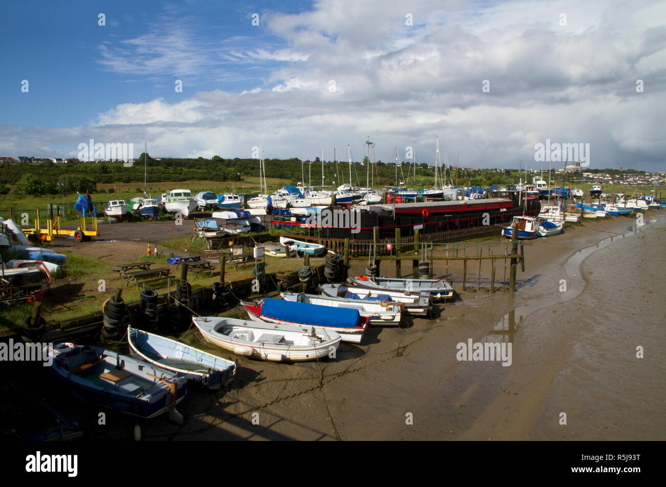 Leigh creek hi-res stock photography and images - Alamy