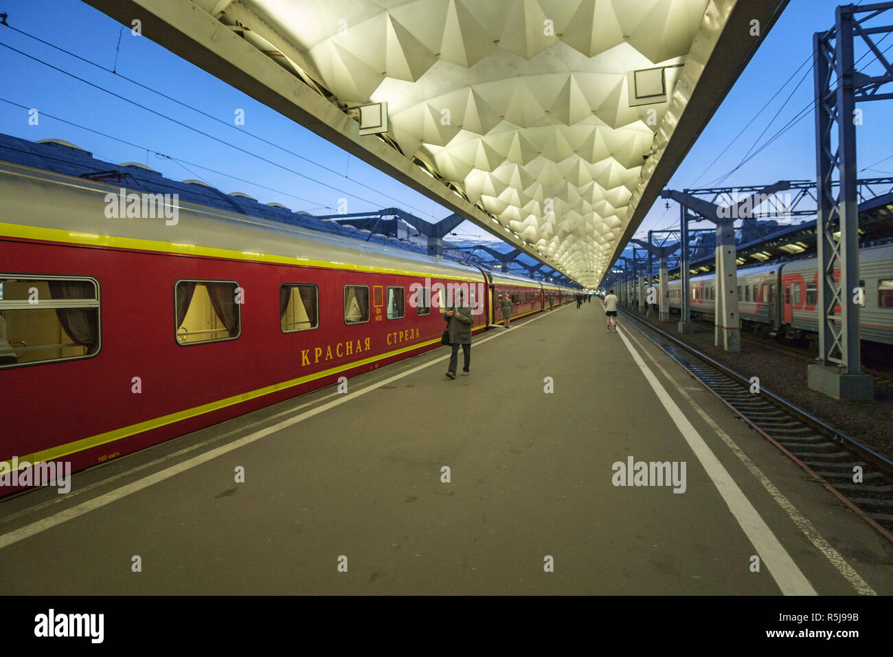 Red vagon hi-res stock photography and images - Alamy