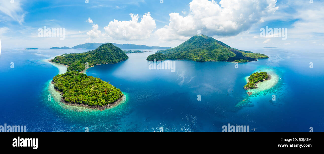 Aerial view Banda Islands Moluccas archipelago Indonesia, Pulau Gunung ...