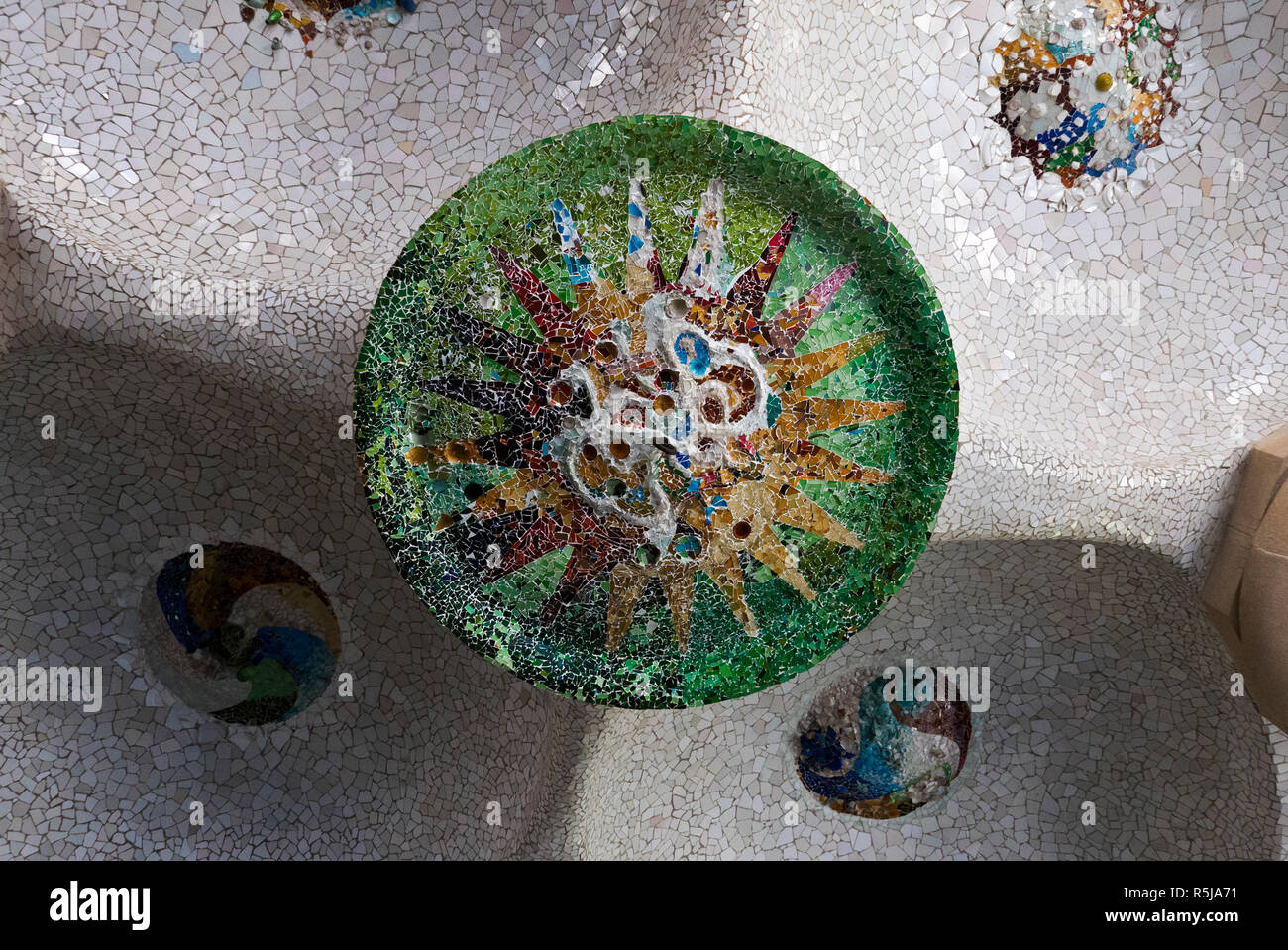 A colourful circular decoration on the ceiling in the Hall of the ...