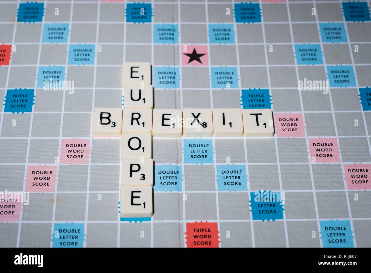 Scrabble pieces hi-res stock photography and images - Alamy