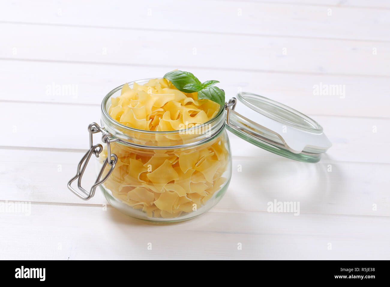 quadretti - square shaped pasta Stock Photo - Alamy