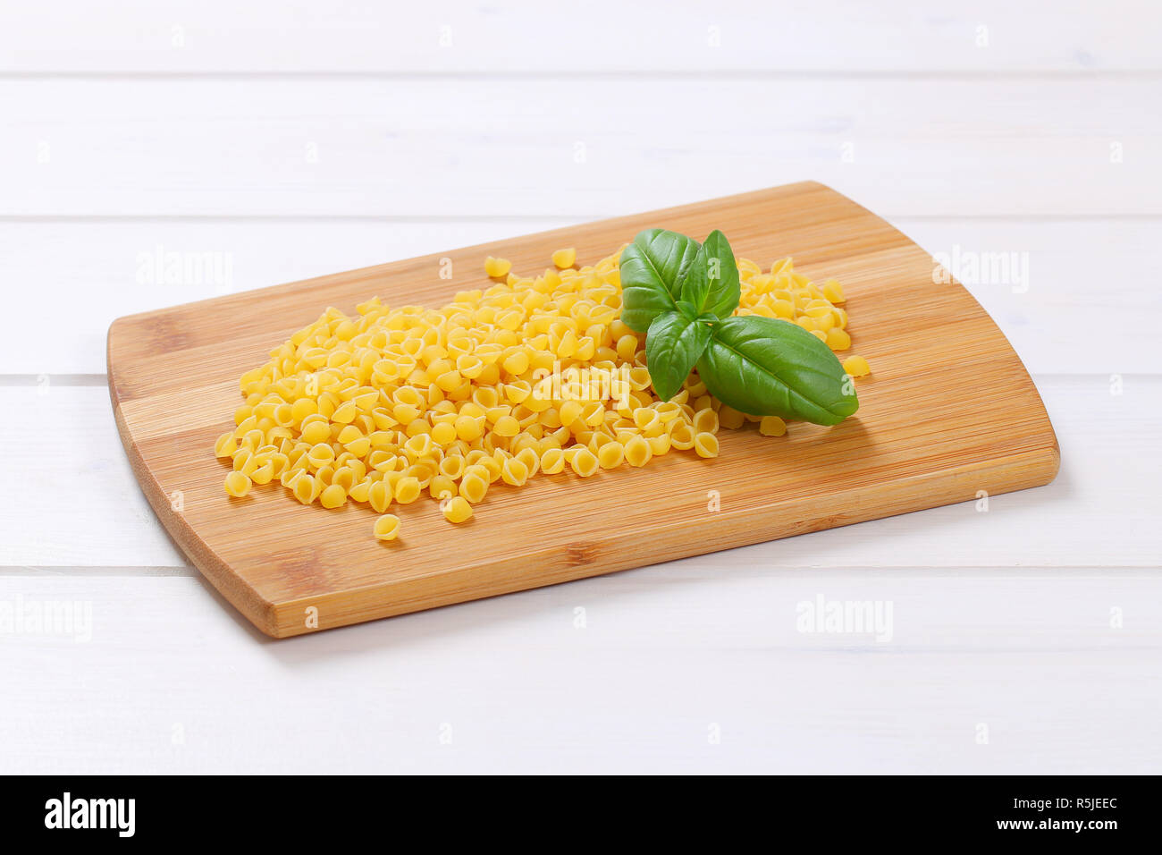 small pasta shells Stock Photo - Alamy