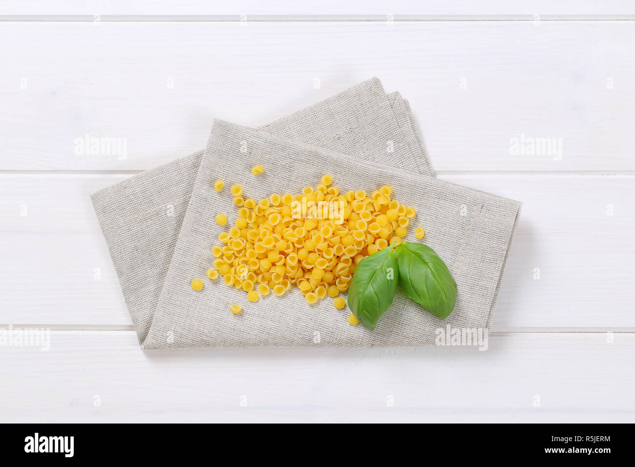 small pasta shells Stock Photo - Alamy