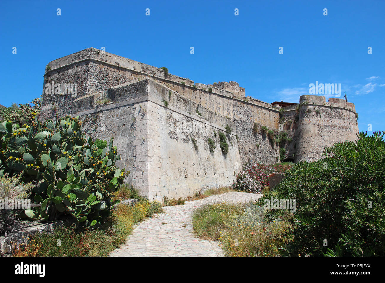 Milazzo Castle (Castello di Milazzo), Sicily, Italy Stock Photo - Alamy