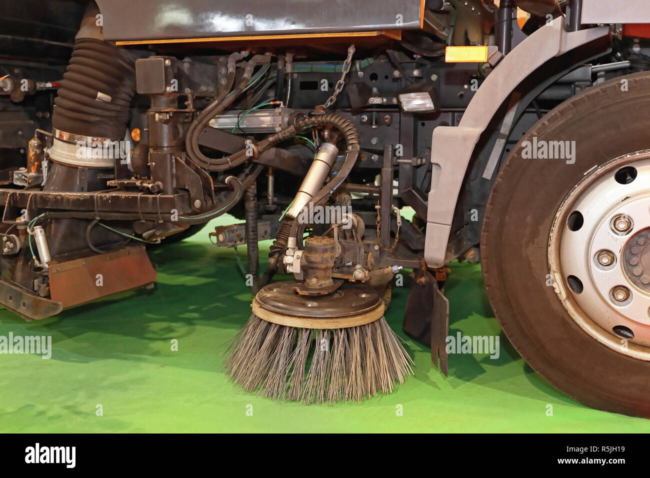 Automatic street sweeper hi-res stock photography and images - Alamy