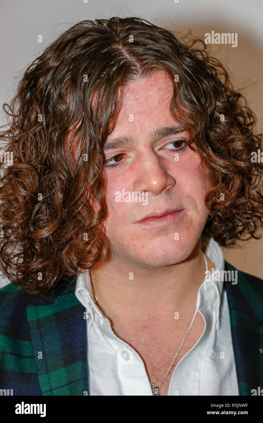 Professional falconer hi-res stock photography and images - Alamy