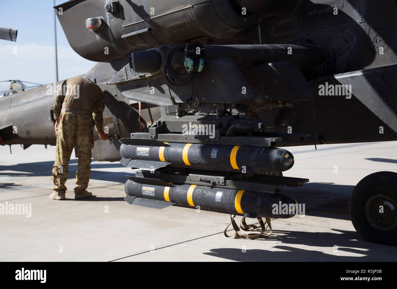 Hellfire missile hi-res stock photography and images - Alamy
