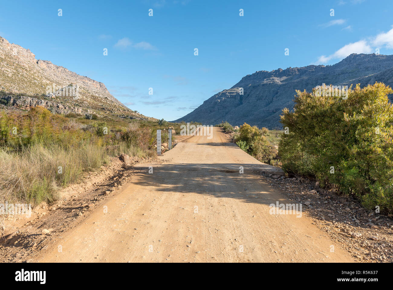 Water level indicators at Uitskietdrif in Tonteldoekkloof on the ...