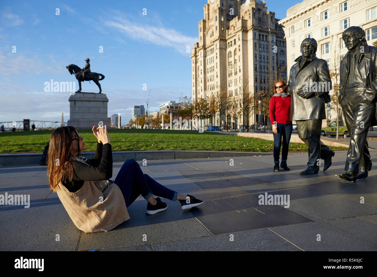 Liverpool Waterfront Liverpool's most famous sons the Fab Four Batales ...