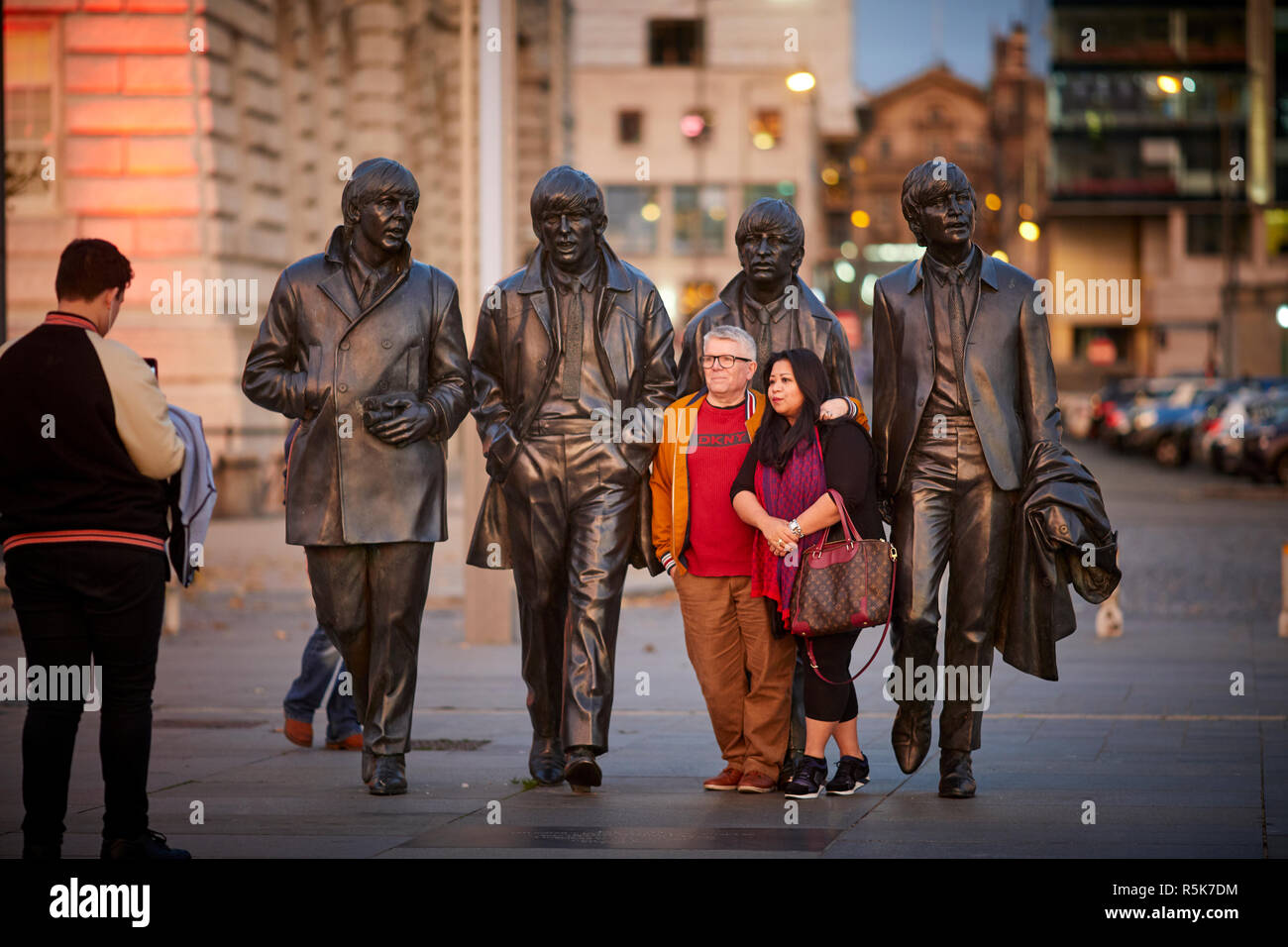 Liverpool Waterfront Liverpool's most famous sons the Fab Four Batales ...