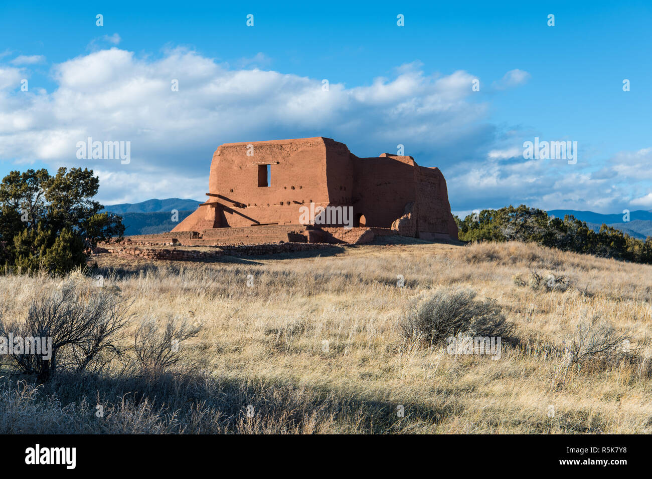 Adobe brick mexico hi-res stock photography and images - Alamy
