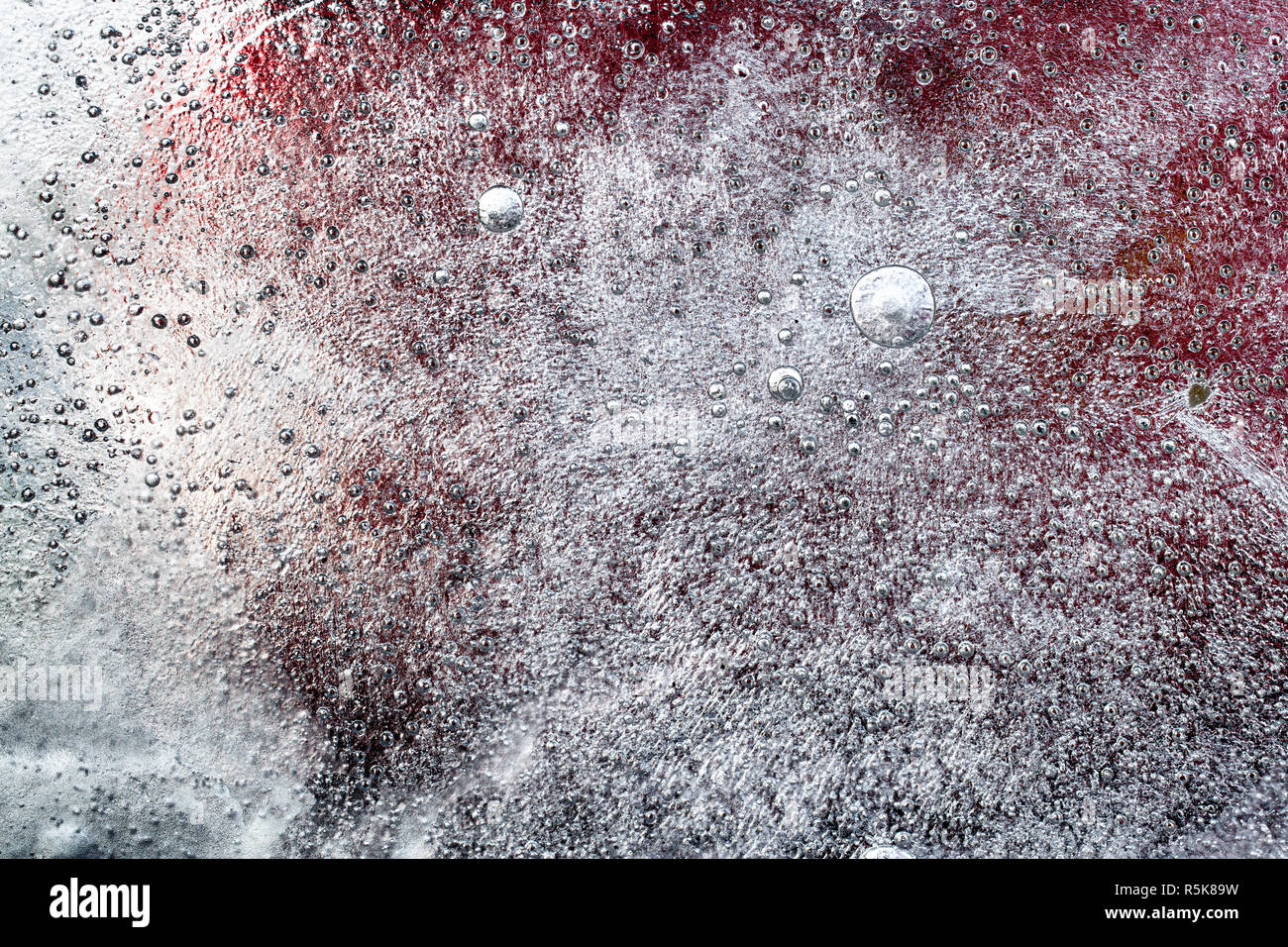Amazing bubbles trapped in ice and snow Stock Photo - Alamy