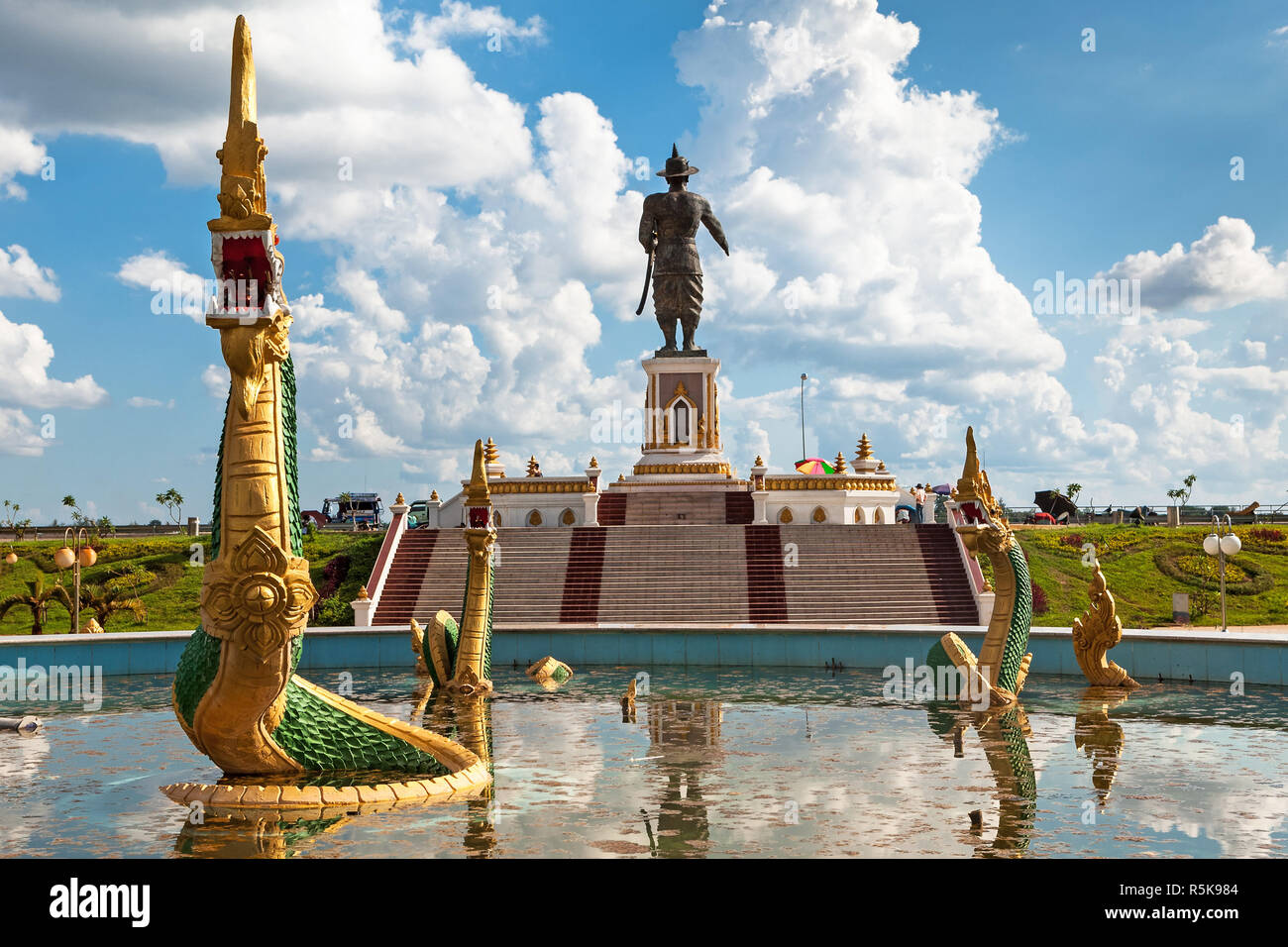 Fa ngum monument hi-res stock photography and images - Alamy