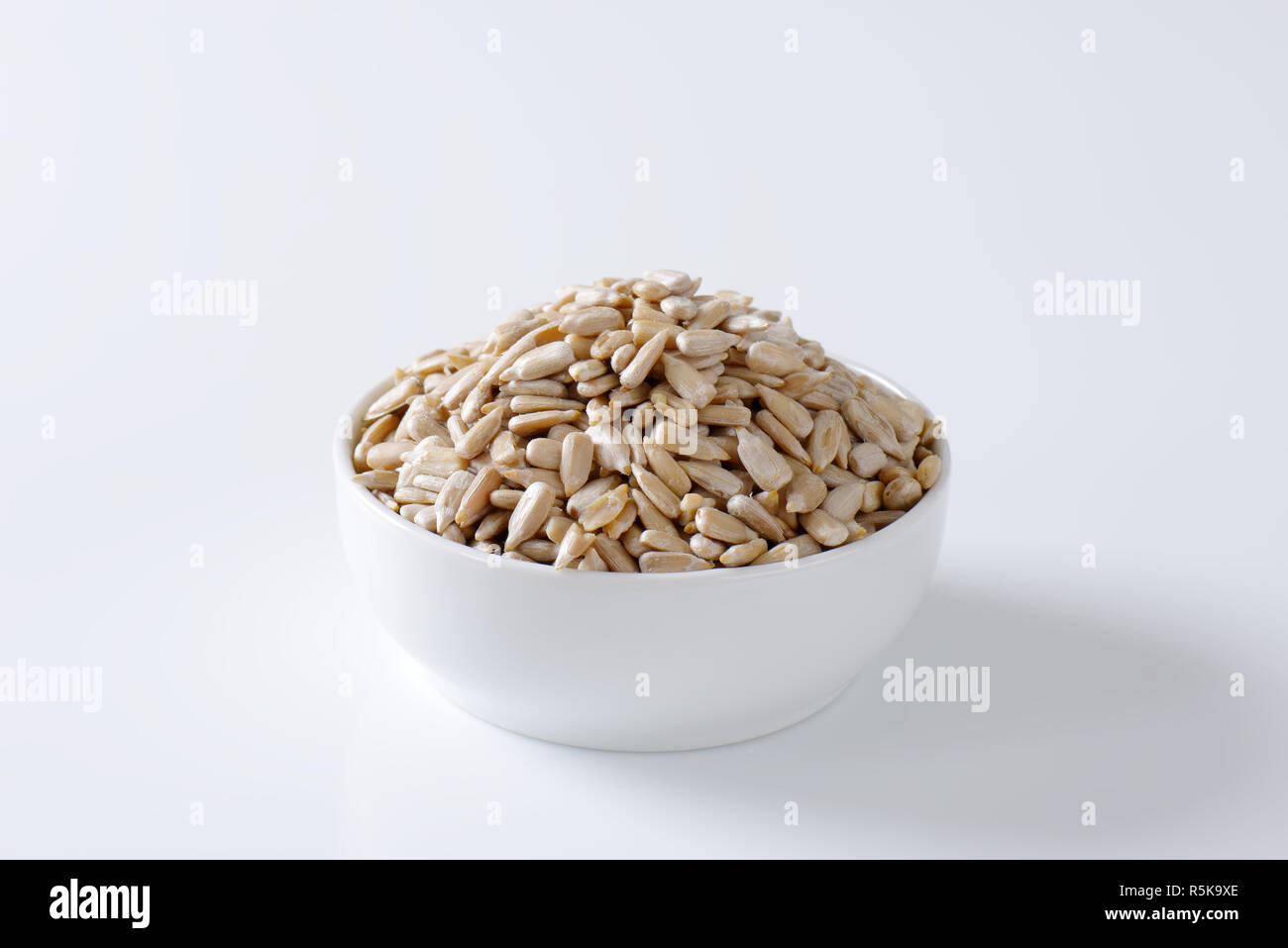 Raw sunflower seeds Stock Photo - Alamy