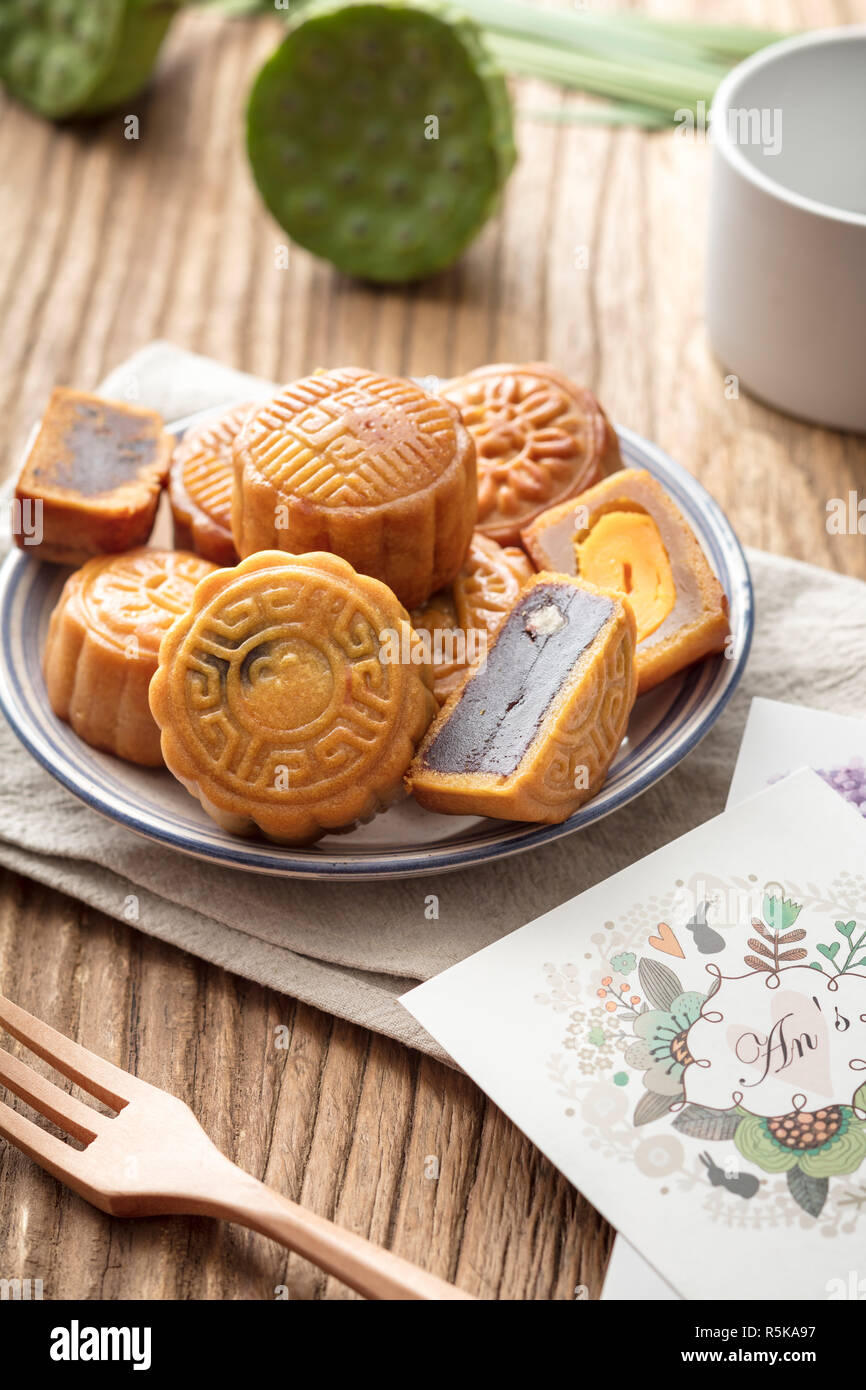 Mooncake family hi-res stock photography and images - Alamy