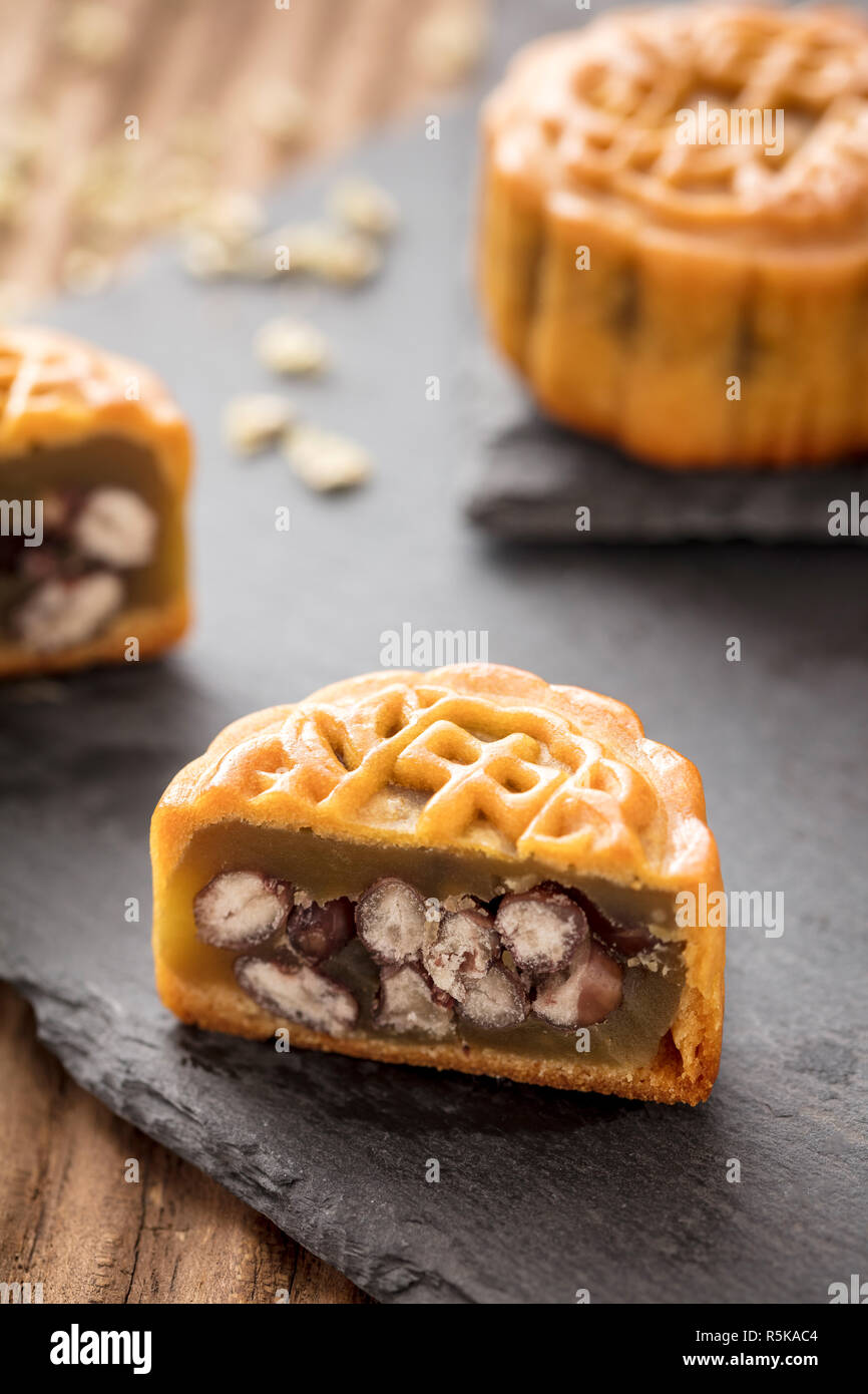 Mooncake family hi-res stock photography and images - Alamy
