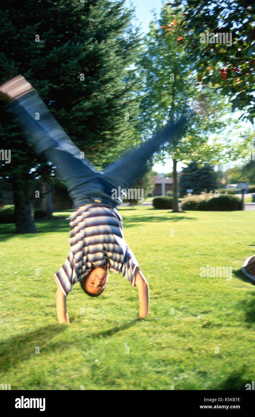 Cartwheel athlete hi-res stock photography and images - Alamy