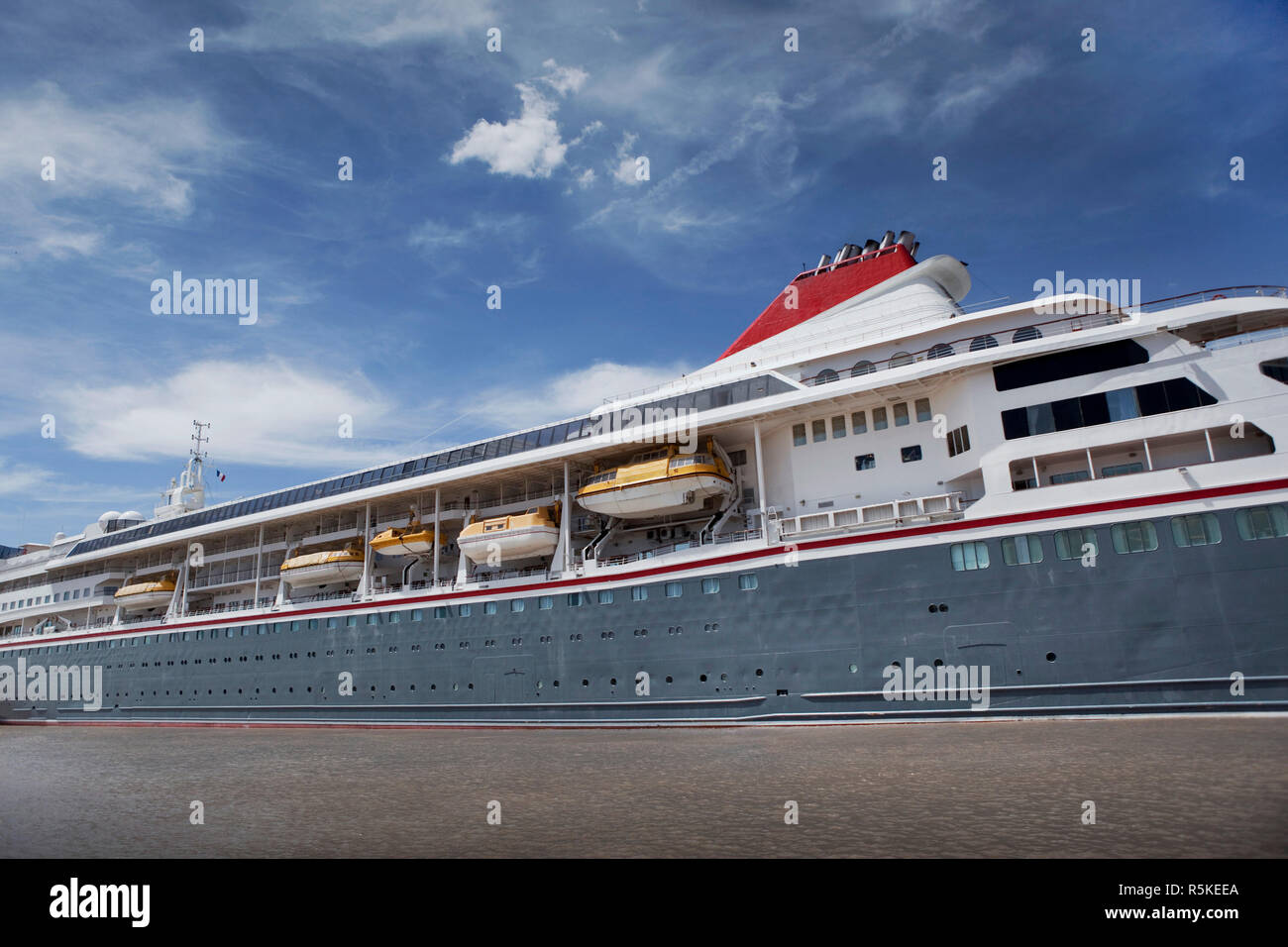Cruise ship on a river Stock Photo - Alamy