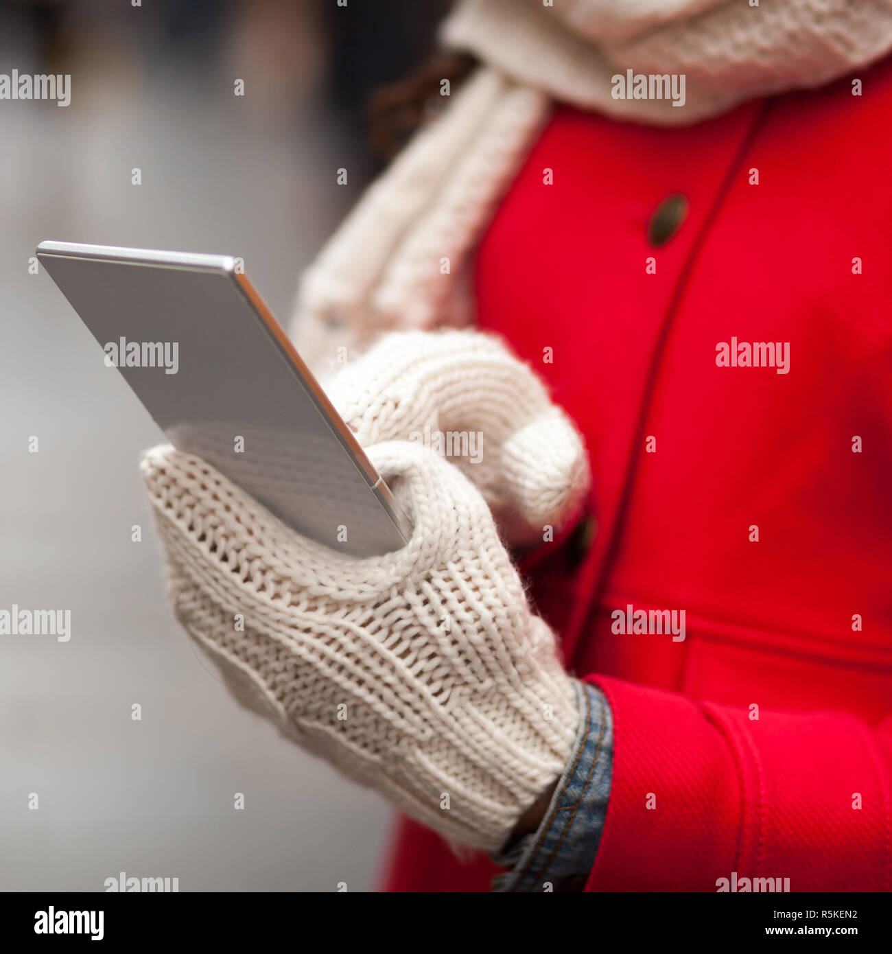 Mobile phone battery cold hi-res stock photography and images - Alamy