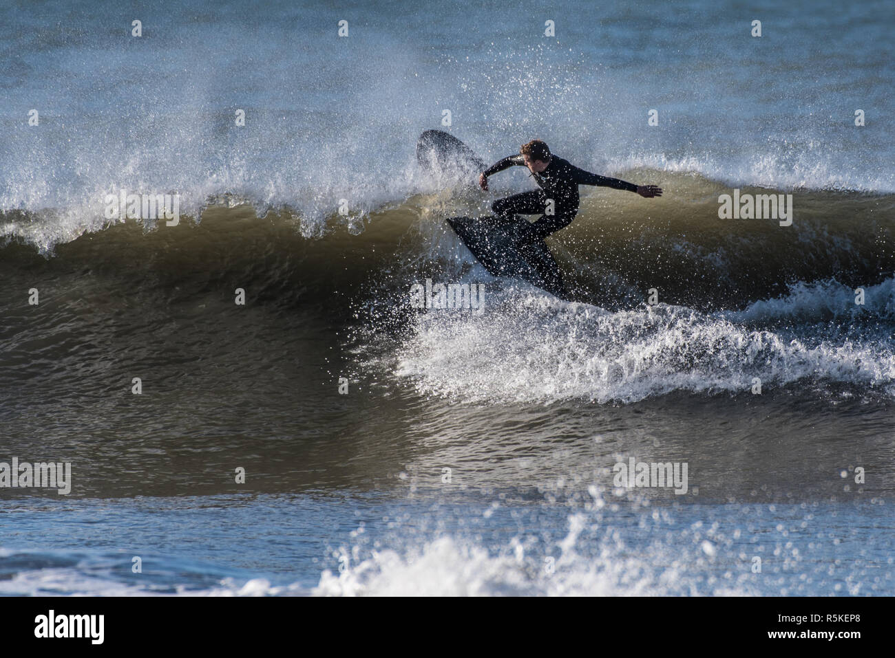Wave lip hi-res stock photography and images - Alamy
