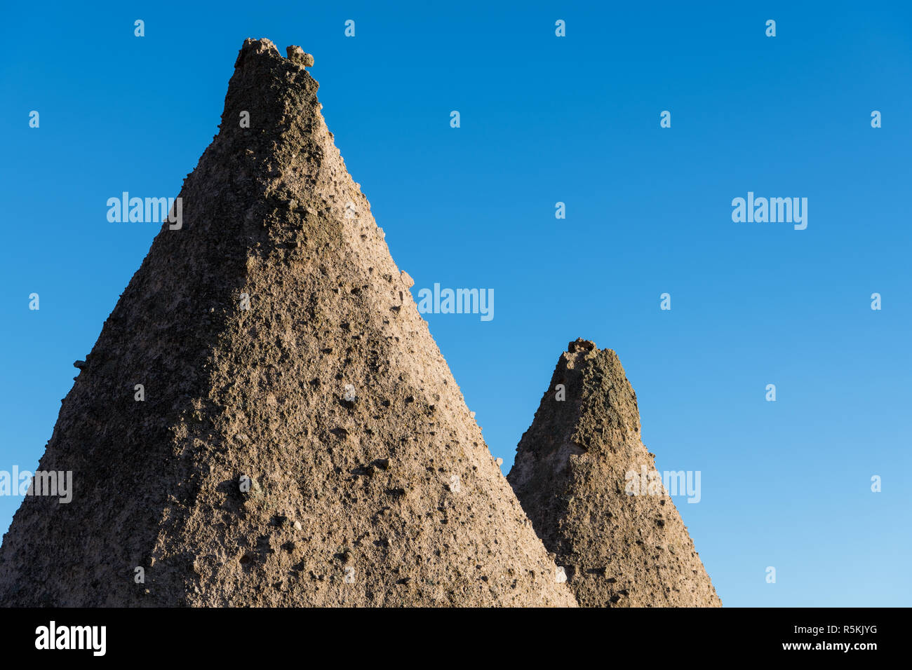 Pointy rocks hi-res stock photography and images - Alamy