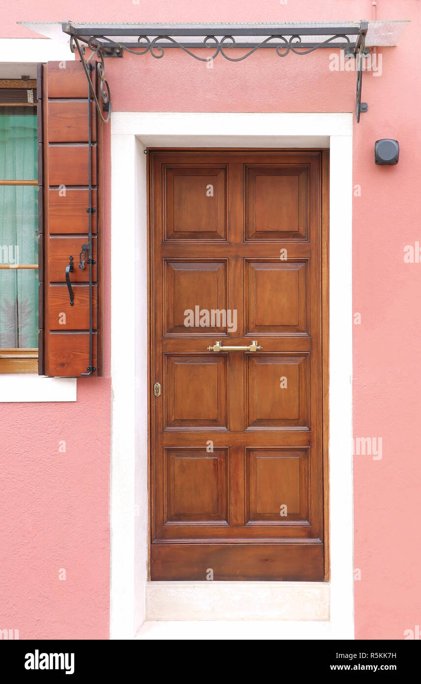 Retro entrance door Stock Photo - Alamy