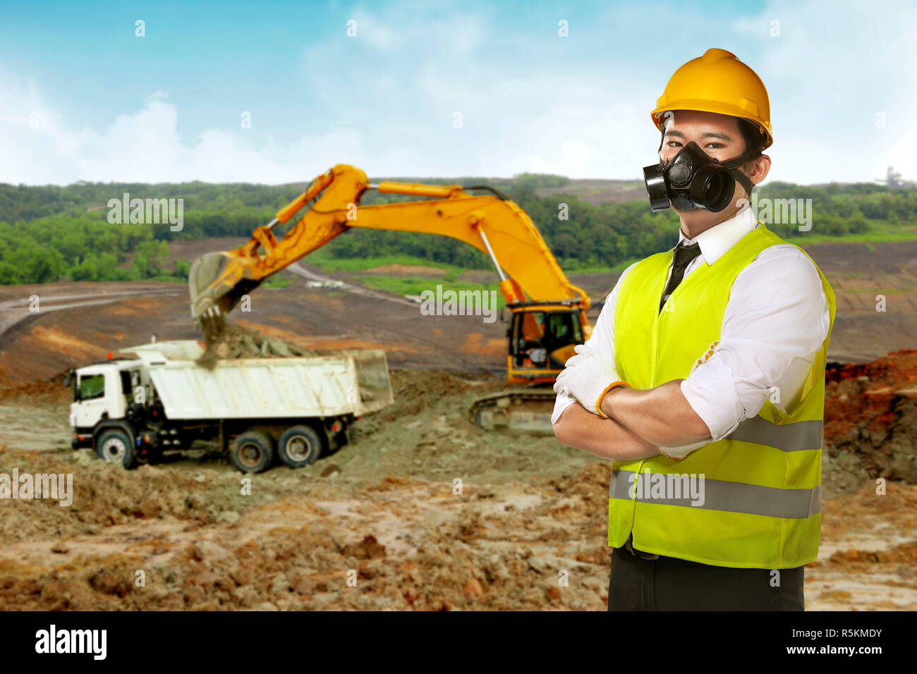 Asian wear safety vest helmet hi-res stock photography and images - Alamy