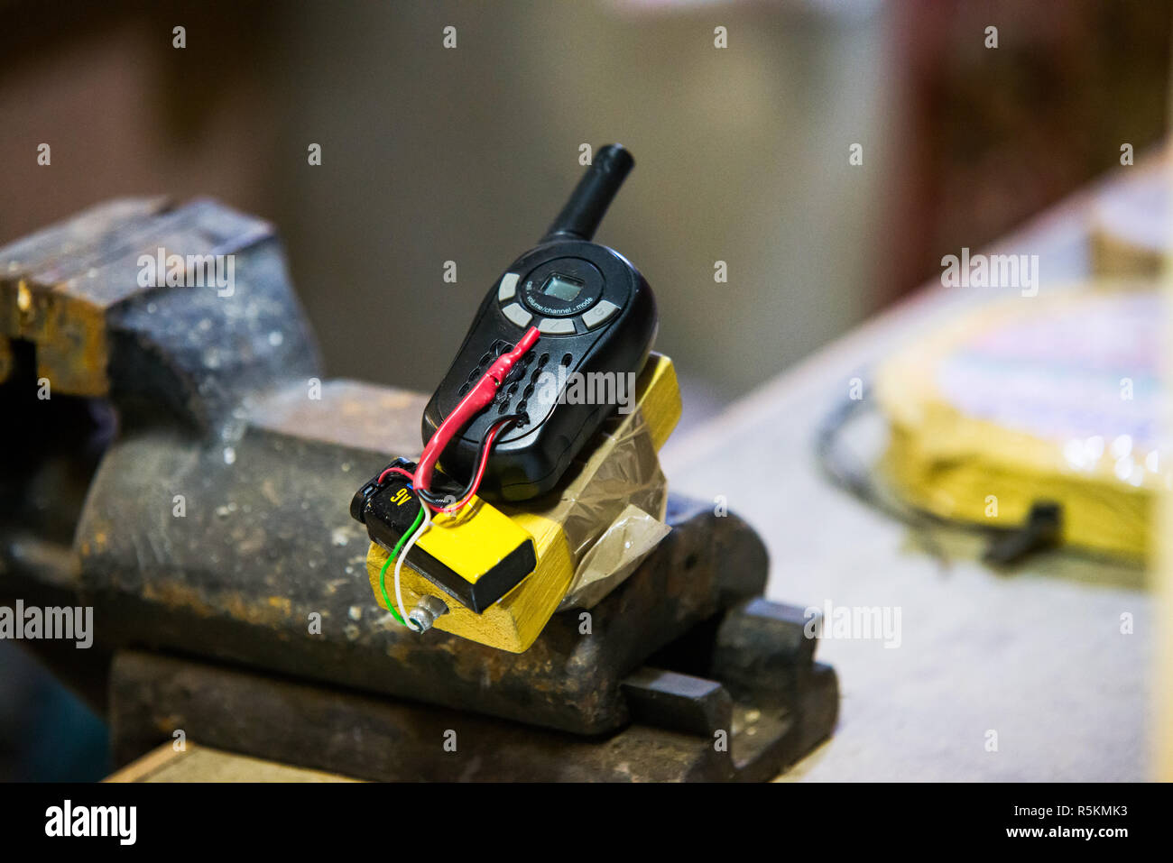 Detonator clock timer hi-res stock photography and images - Alamy
