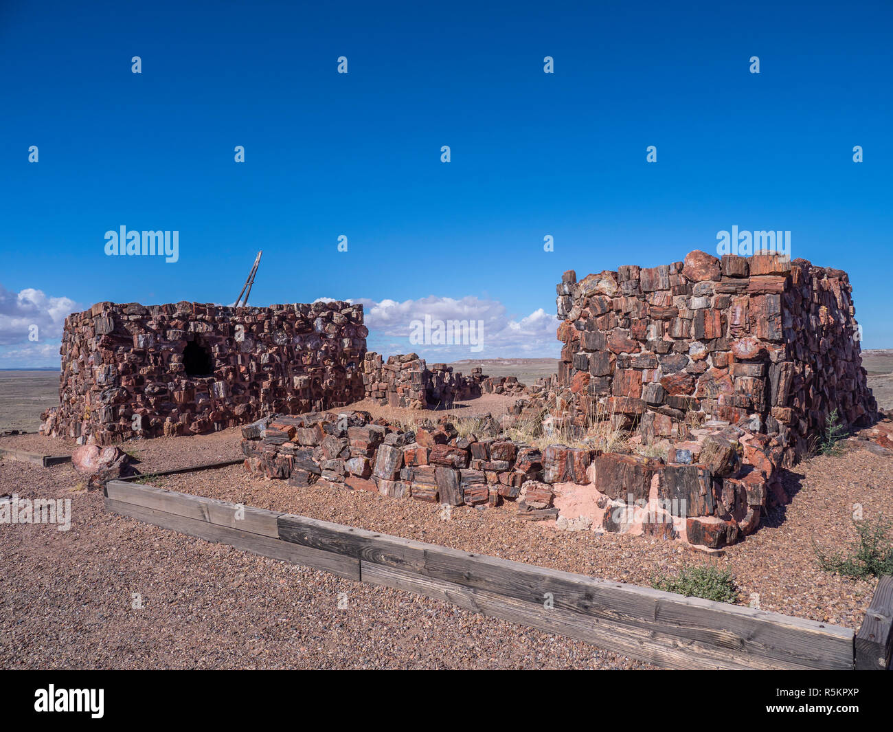 Agate House ruin, Long Log and Agate House Trails, Petrified Forest ...