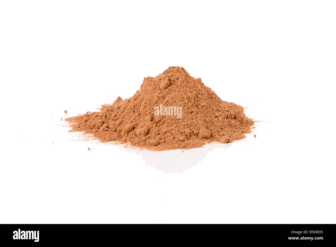 cocoa powder isolated Stock Photo - Alamy