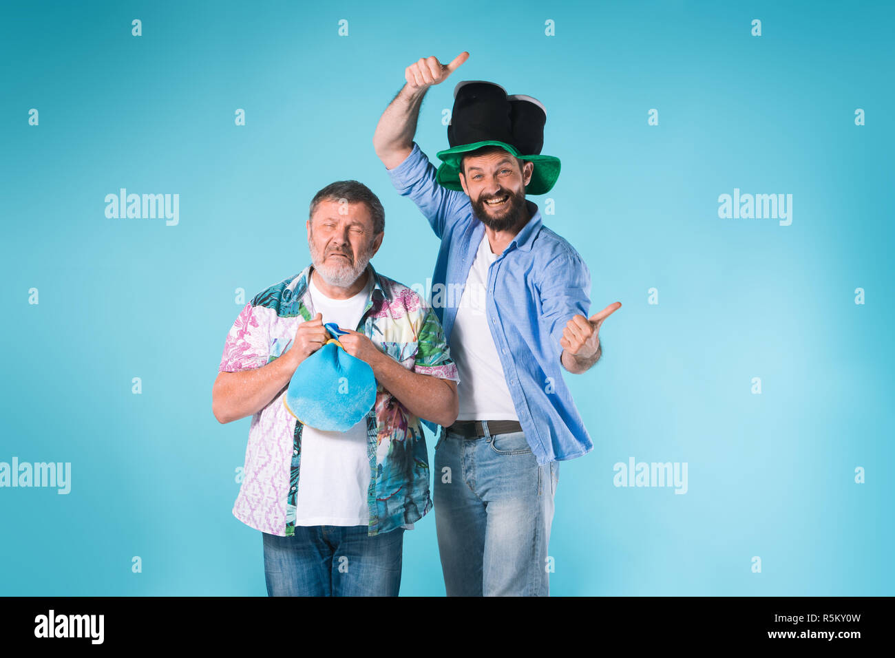 Yellowblue hi-res stock photography and images - Alamy