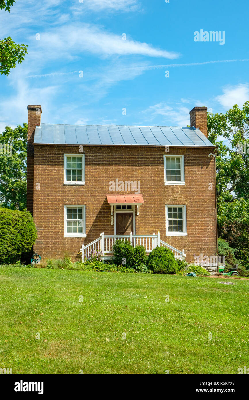 Orginial structure known as the Slave Quarters, Maple Hall, 3111 North ...