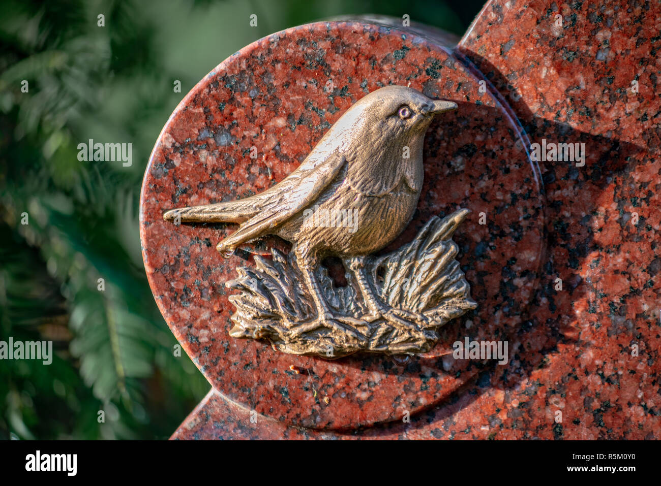 Bird plaque hi-res stock photography and images - Alamy