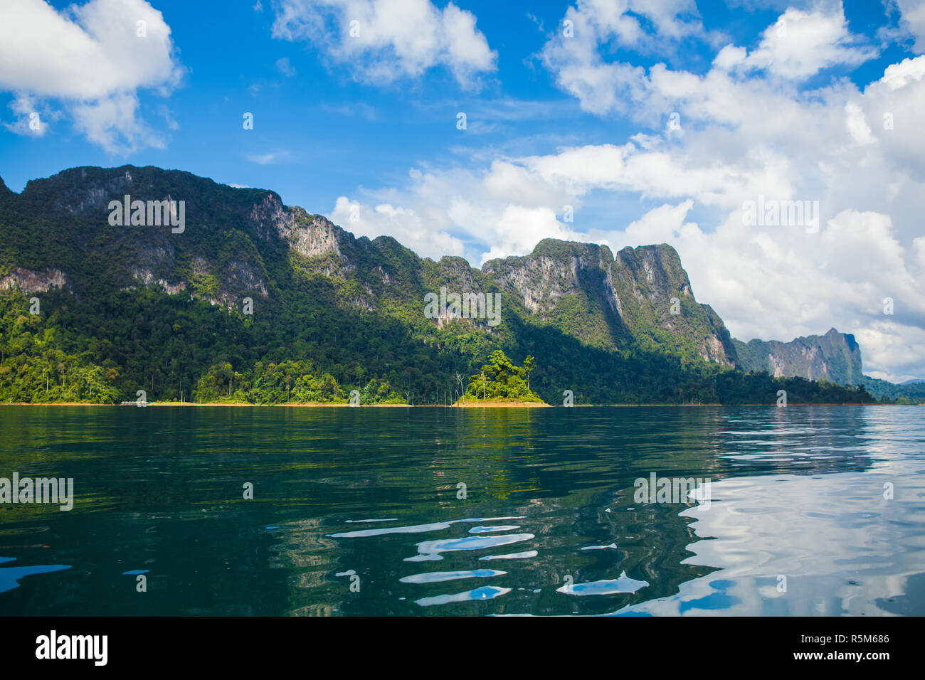 Ratchaprapa dam hi-res stock photography and images - Alamy