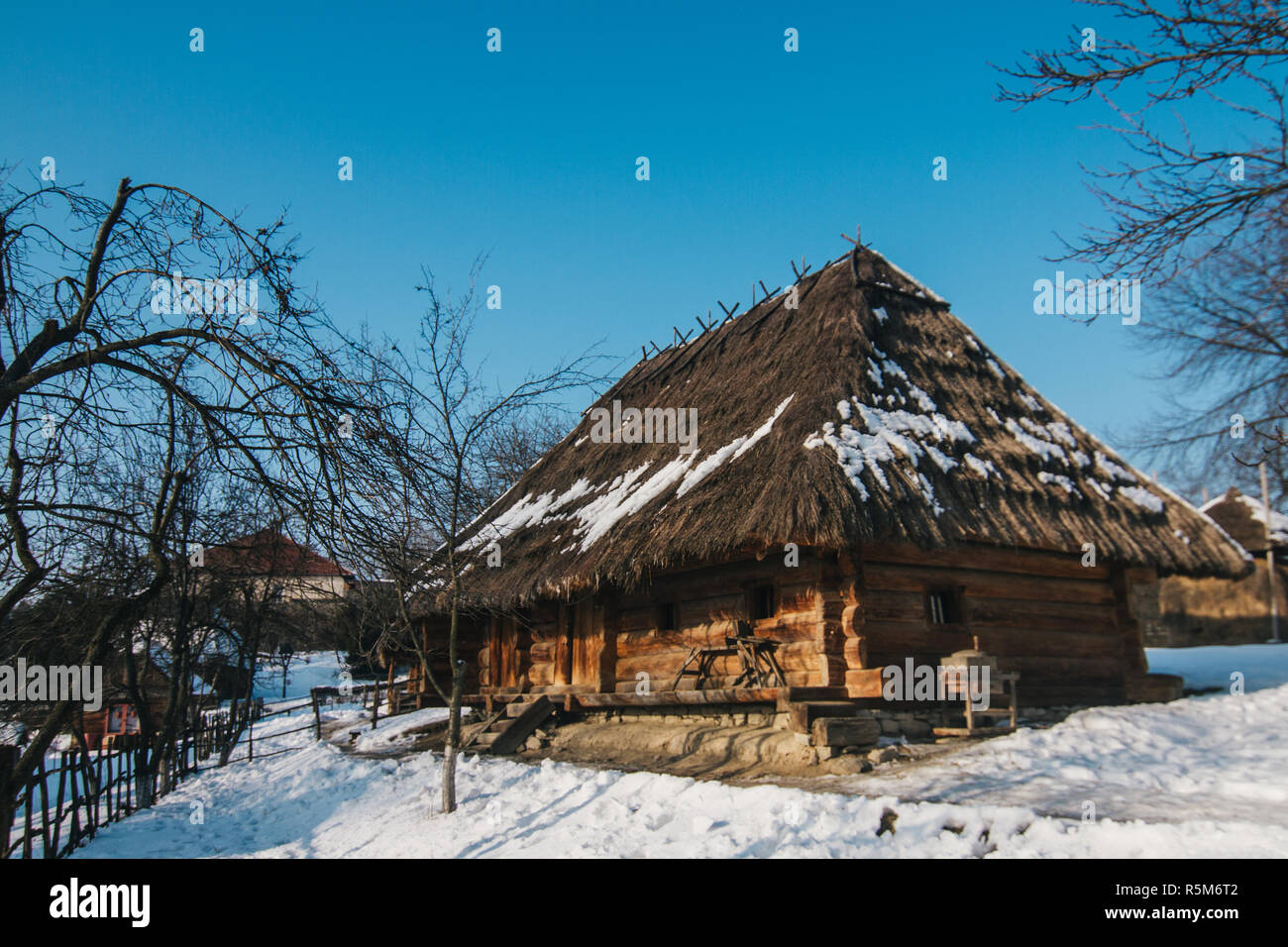 Ukraine village countryside house hi-res stock photography and images ...