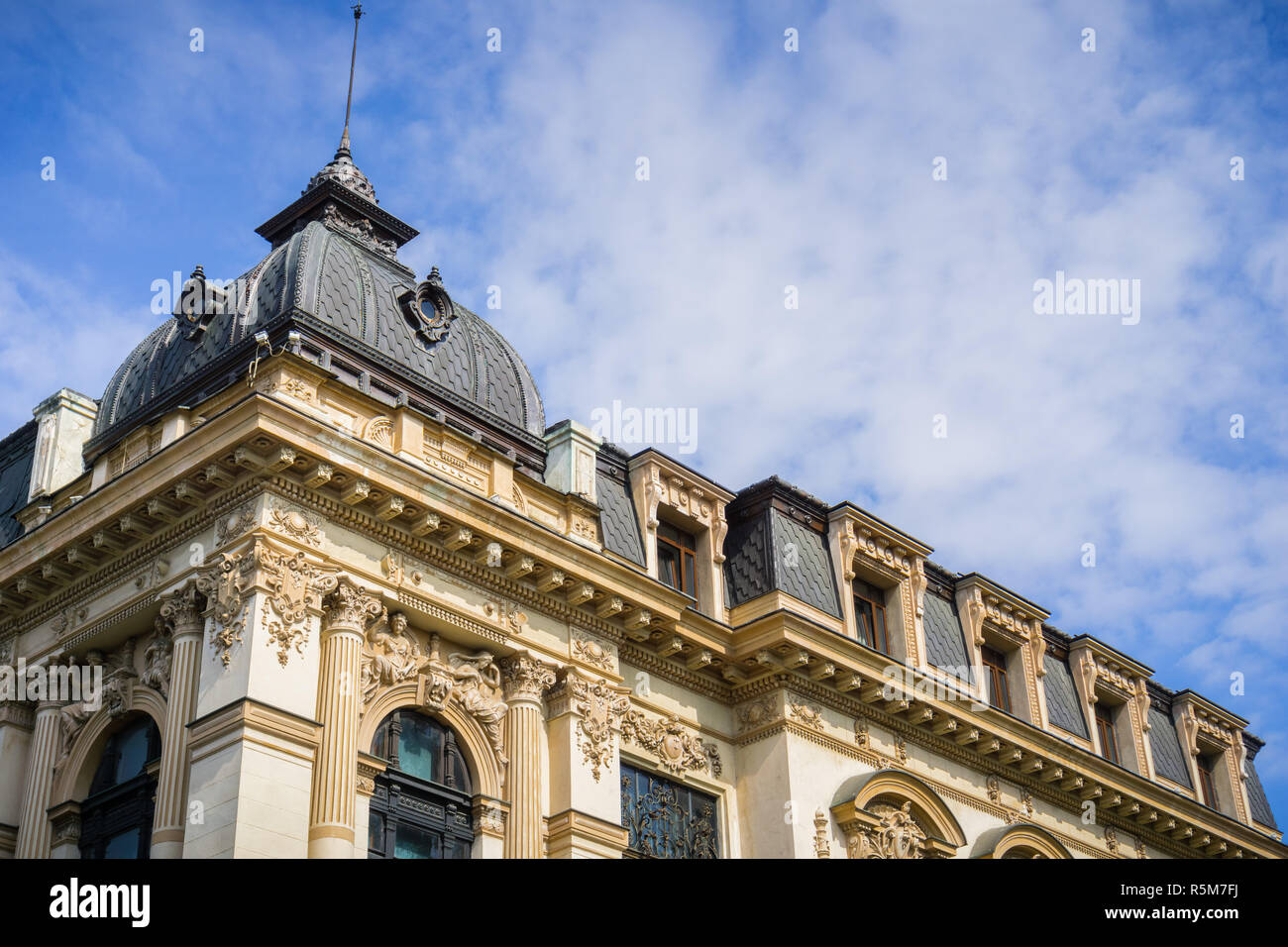 Detail of old building in downtown Bucharest, Romania Stock Photo - Alamy