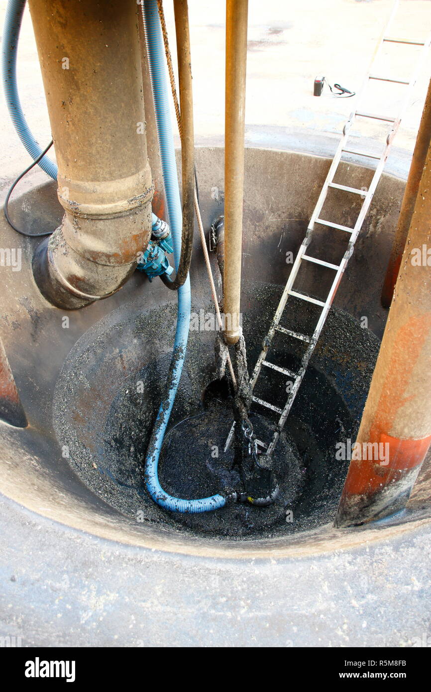 Slop basin hi-res stock photography and images - Alamy