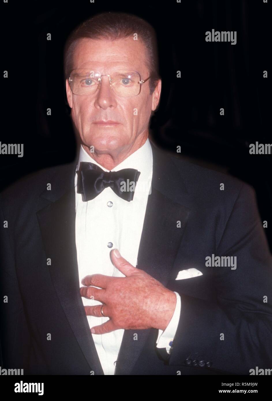 Roger Moore 1991 Photo By John Barrett/PHOTOlink /MediaPunch Stock ...