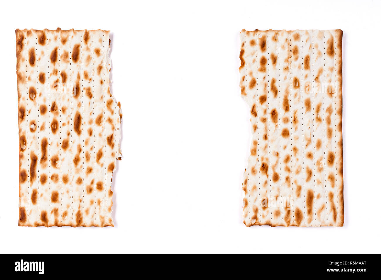 Matzah broken hi-res stock photography and images - Alamy