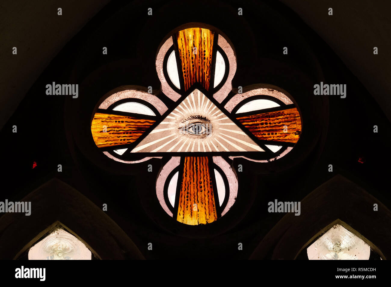 All seeing eye in church hi-res stock photography and images - Alamy