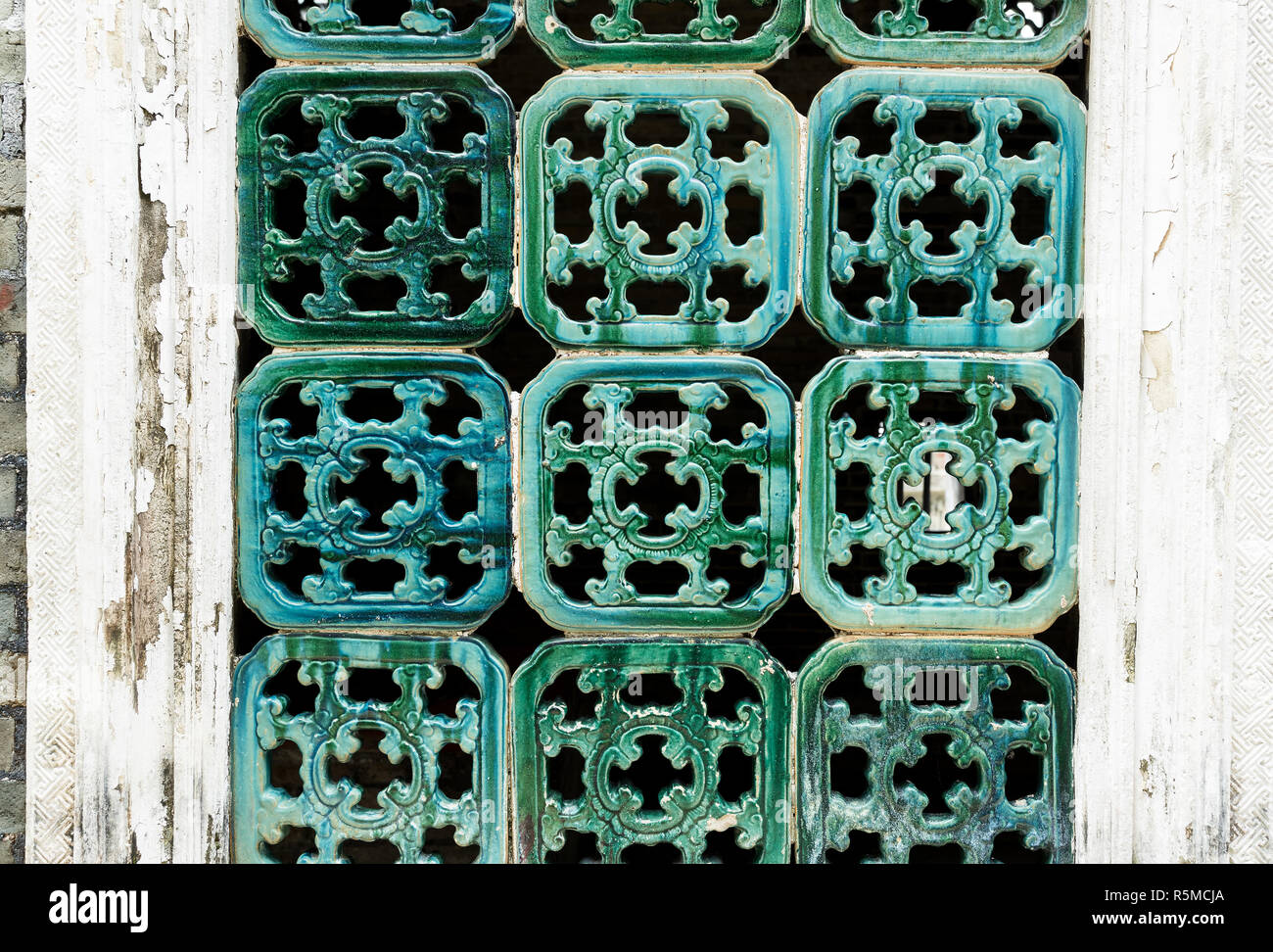 Traditional Chinese window Stock Photo - Alamy