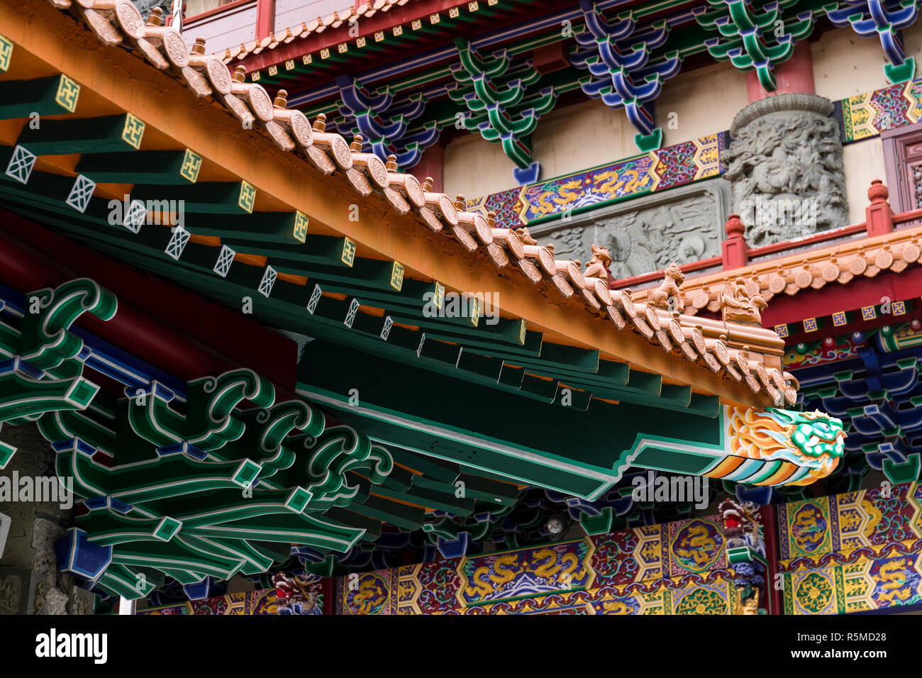 Traditional chinese building Stock Photo - Alamy