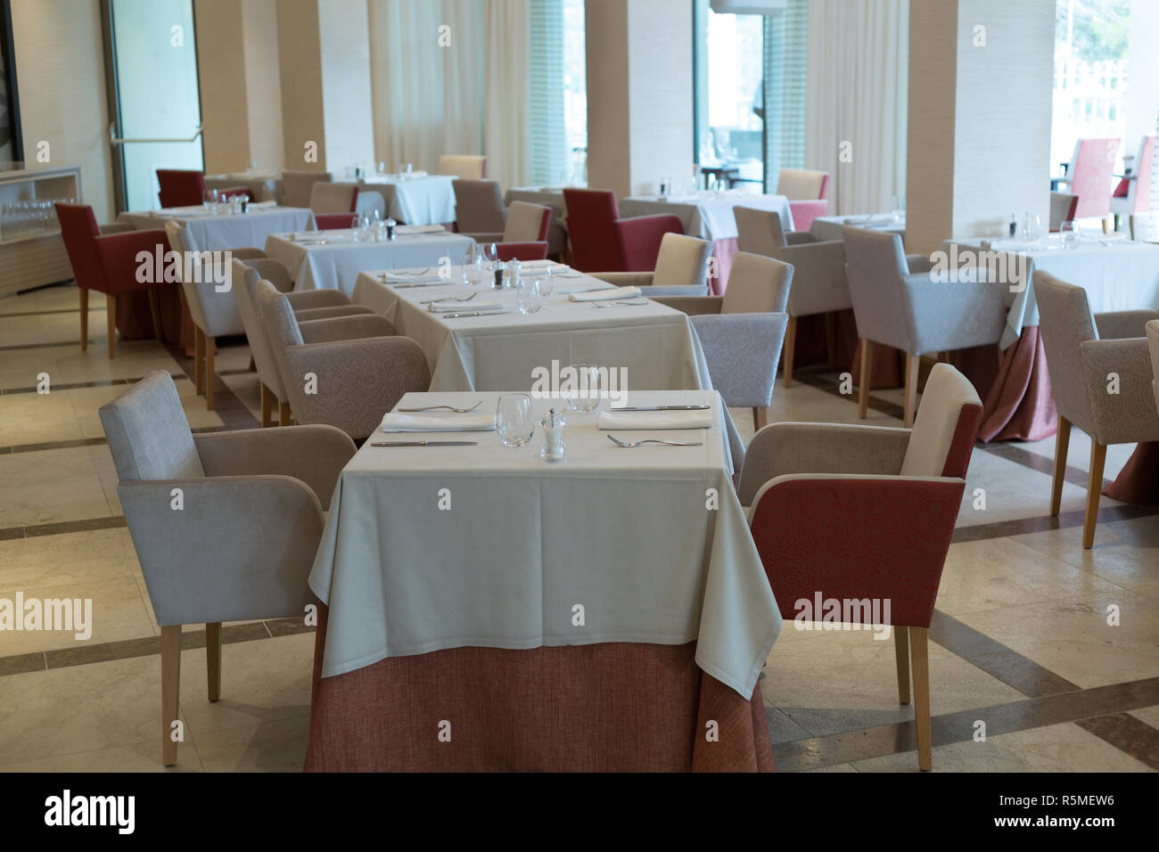 restaurant in a luxury hotel is ready to receive guests Stock Photo - Alamy