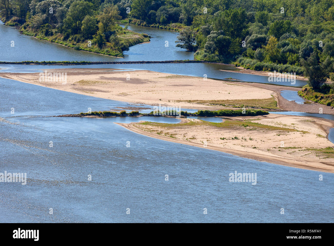 Vistula river with sandy shallows on a sunny summer day, Kazimierz ...