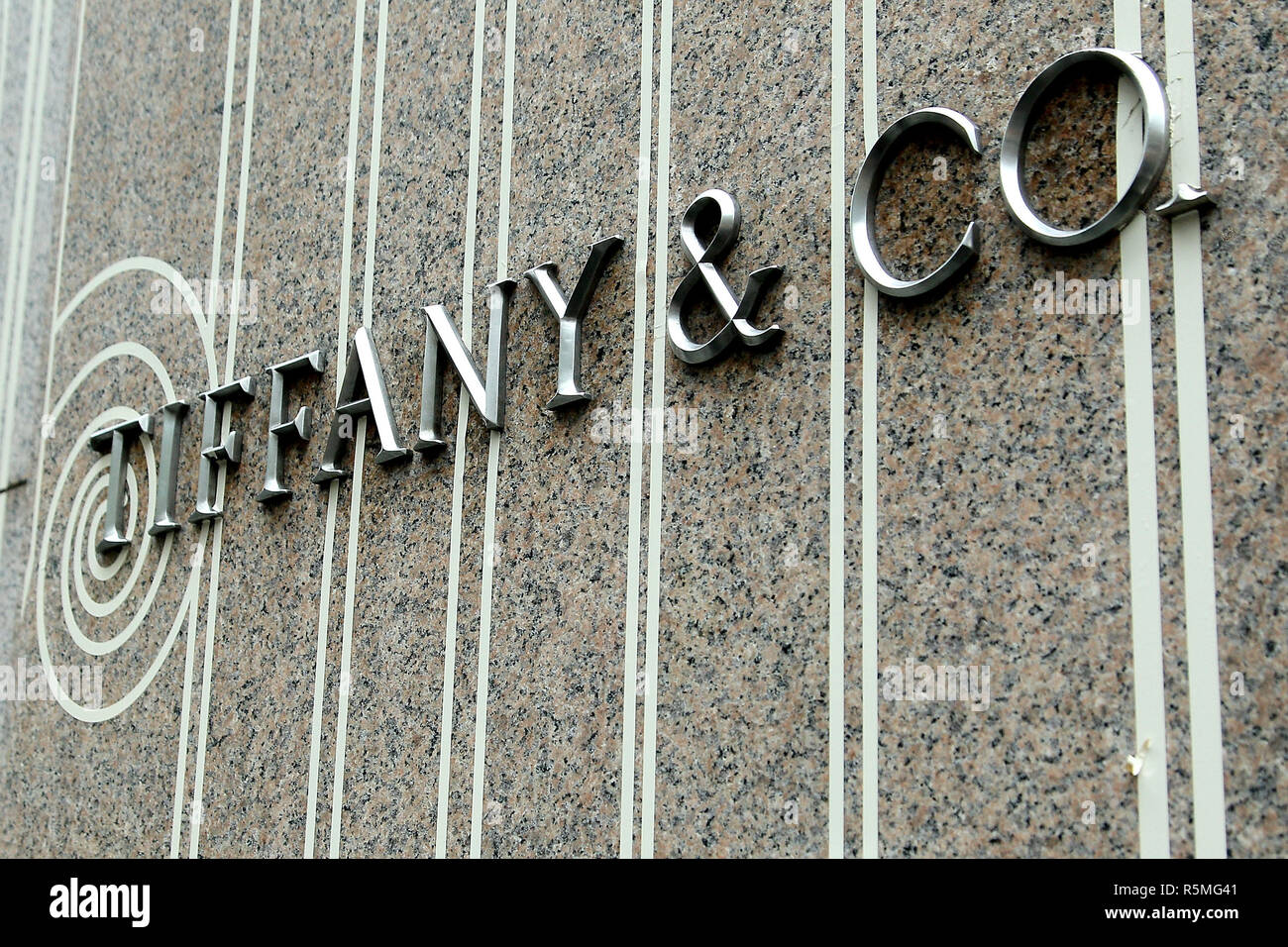 NEW YORK, NY - APRIL 17: Atmosphere (Tiffany lettering at entrance) at ...