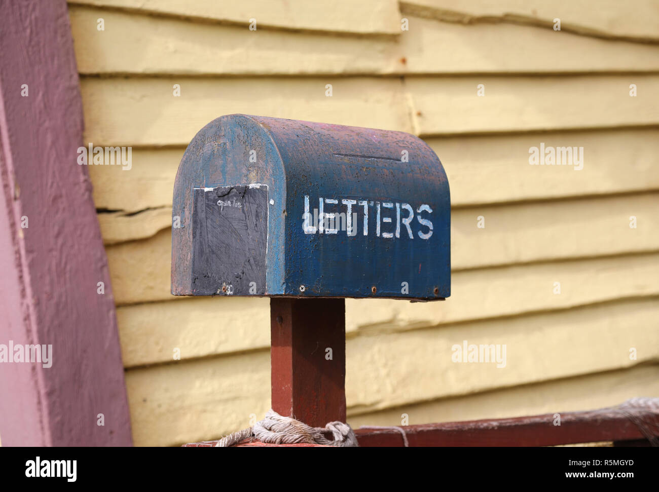 Old rusty letter box Stock Photo - Alamy
