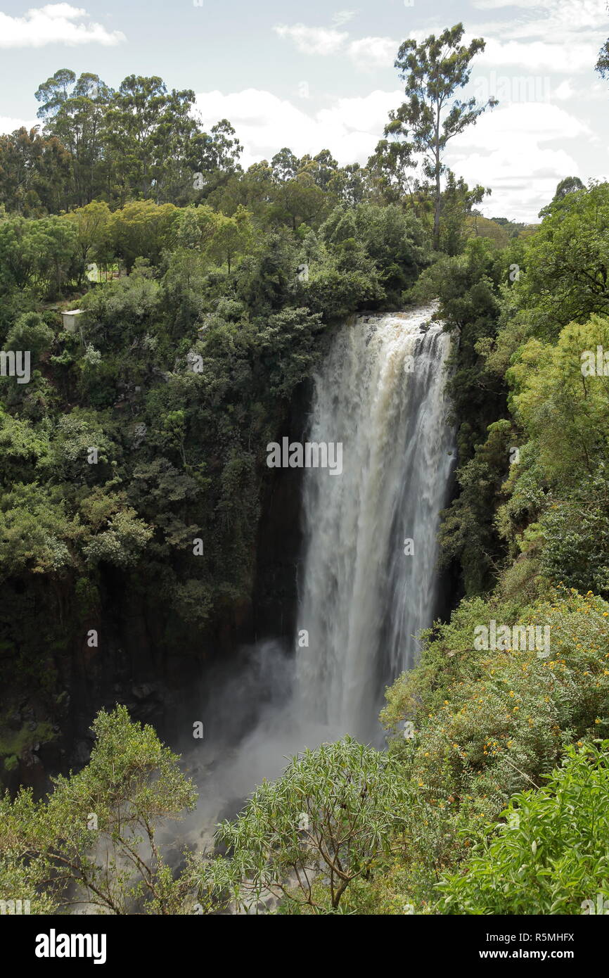 Kenya waterfalls hi-res stock photography and images - Alamy